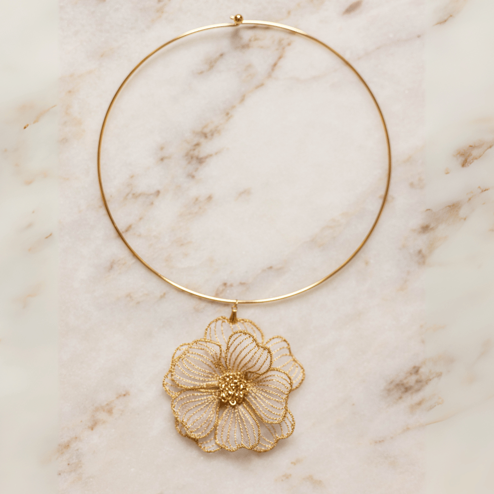 Collier Rose Eternelle Doré - Lunedolia Broderies